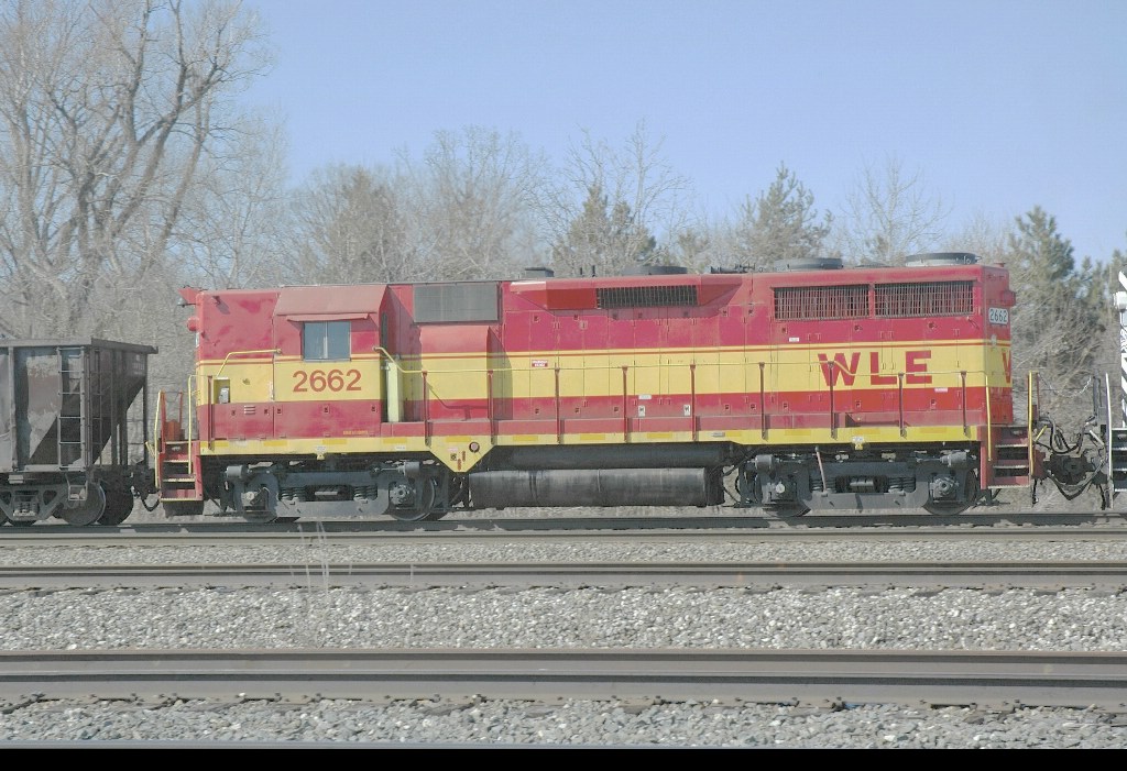 WLE 2662, Crossing over from CSX to NS